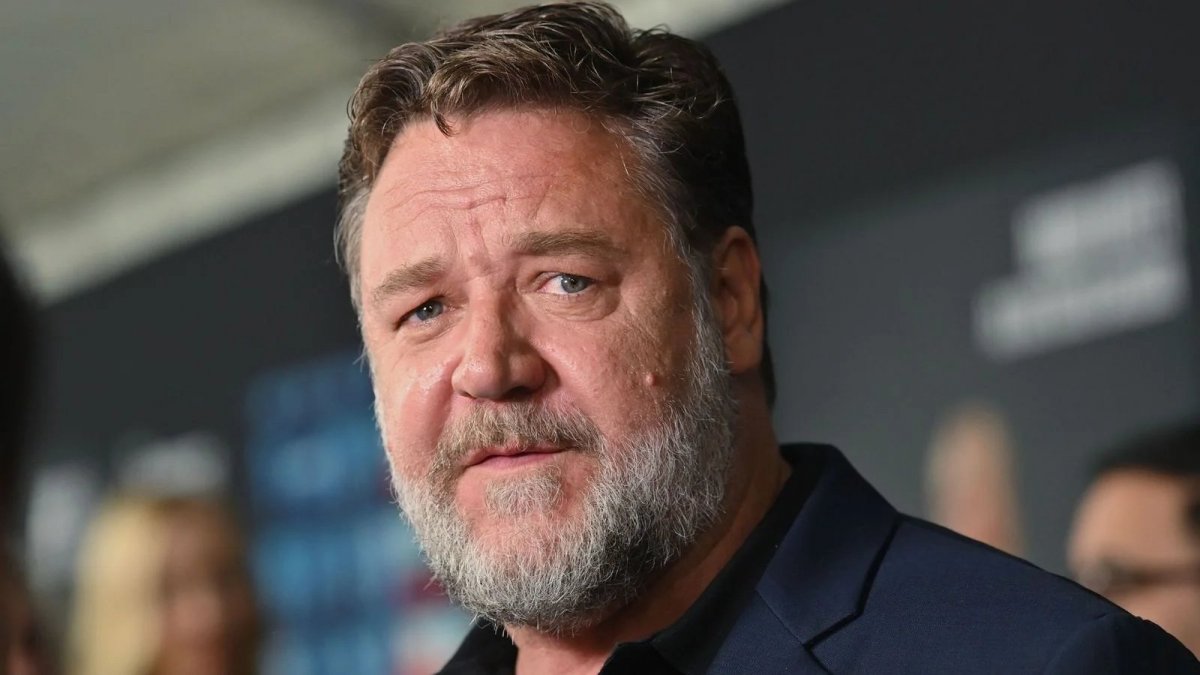 Russel Crowe: "40 papagaios pretos me visitaram depois que meu pai ...